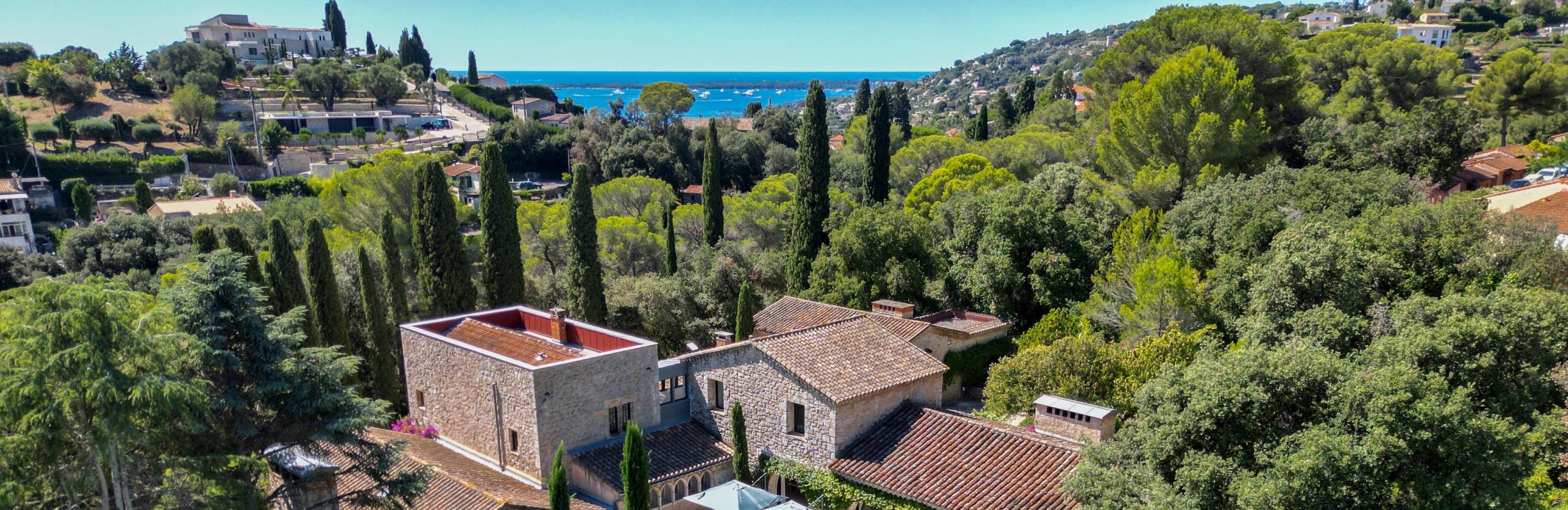 Trouvez le lieu d'exception idéal pour vos tournages, shootings photos ...